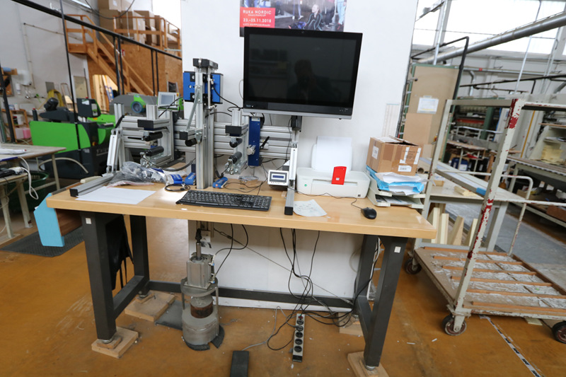 Auktion der BGA eines Skiproduktions und -konstruktionsinstituts | 1 ...